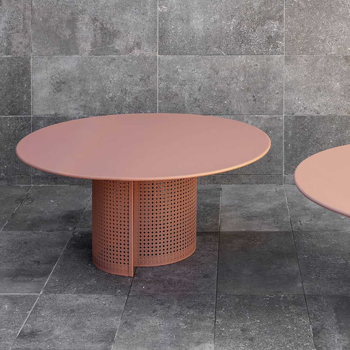 Arena Outdoor Coffee Table by iSiMAR | Mad Atelier